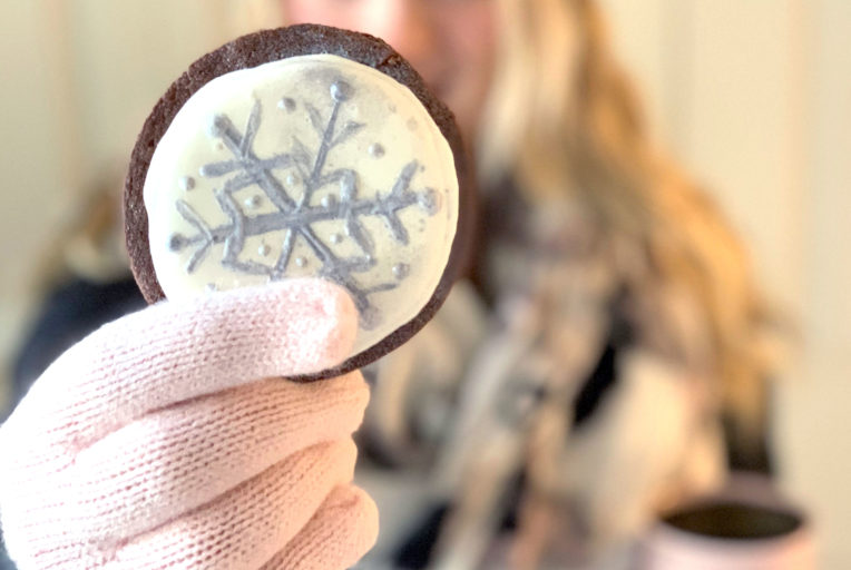 How To Paint Cookies - The Easiest Method – Simple, Family-Friendly Method