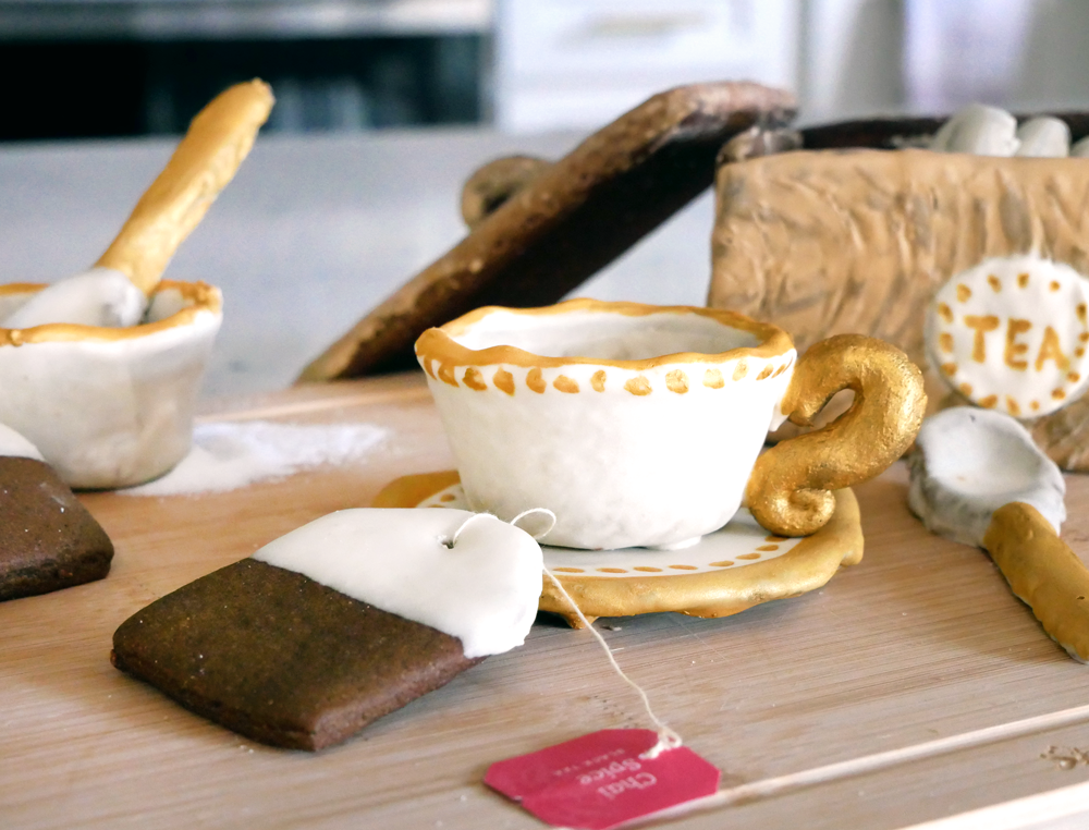 Chai-Gingerbread Cookie Tea Set & Teabags - A GBBO Inspired Experiment
