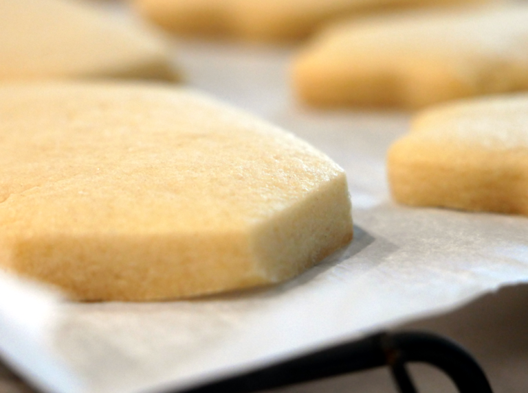 Royal Icing Decorated Cookies - Method, Tips, and Tricks