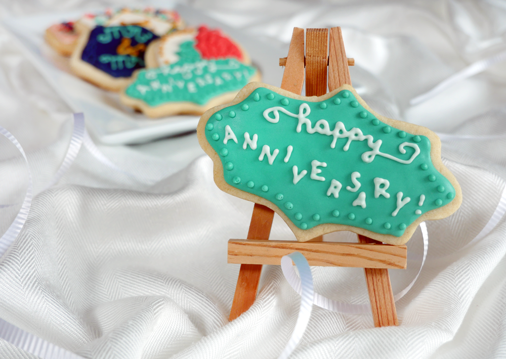 Royal Icing Decorated Cookies - Method, Tips, and Tricks