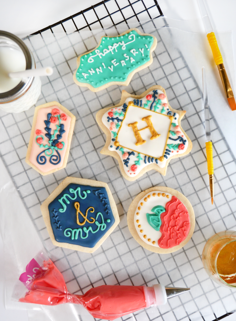 Royal Icing Decorated Cookies - Method, Tips, and Tricks