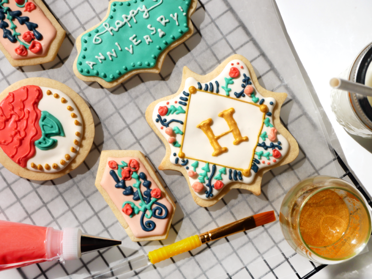 Royal Icing Decorated Cookies - Method, Tips, and Tricks