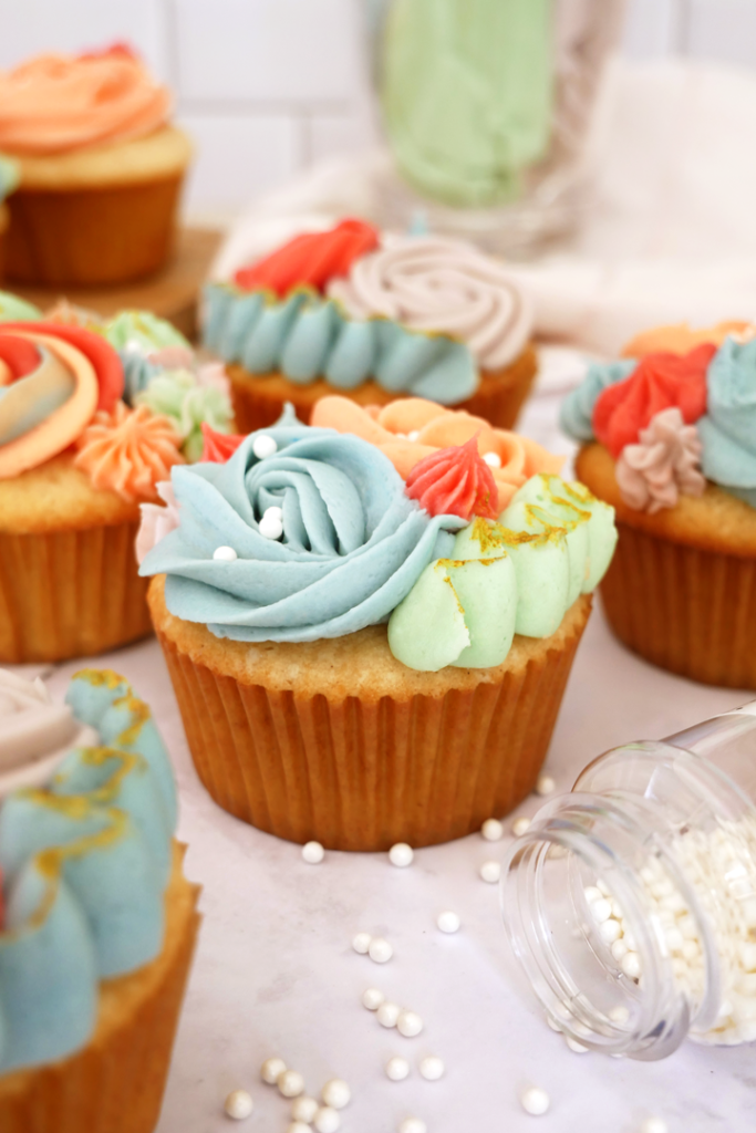 2-Tier Great Gatsby Roaring '20s Cake - Decorating Tutorial